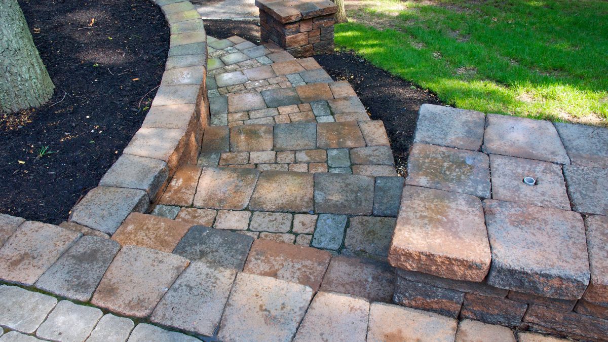 How to Start a Paver Business | SkillsAndTech - SkillsAndTech